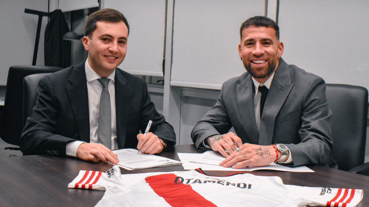 Nicolas Otamendi River Plate'e transfer oldu