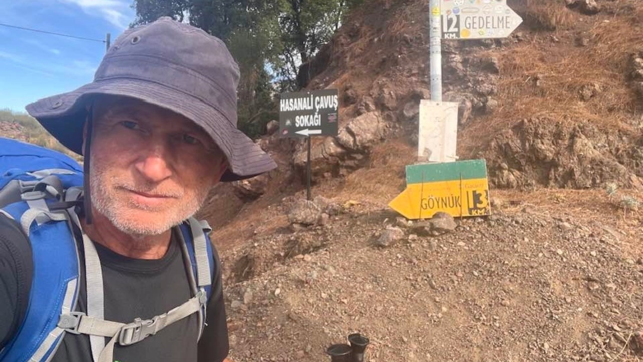 Bisikletiyle umreye giden Fahrettin Şener, tarlasını sürerken vefat etti