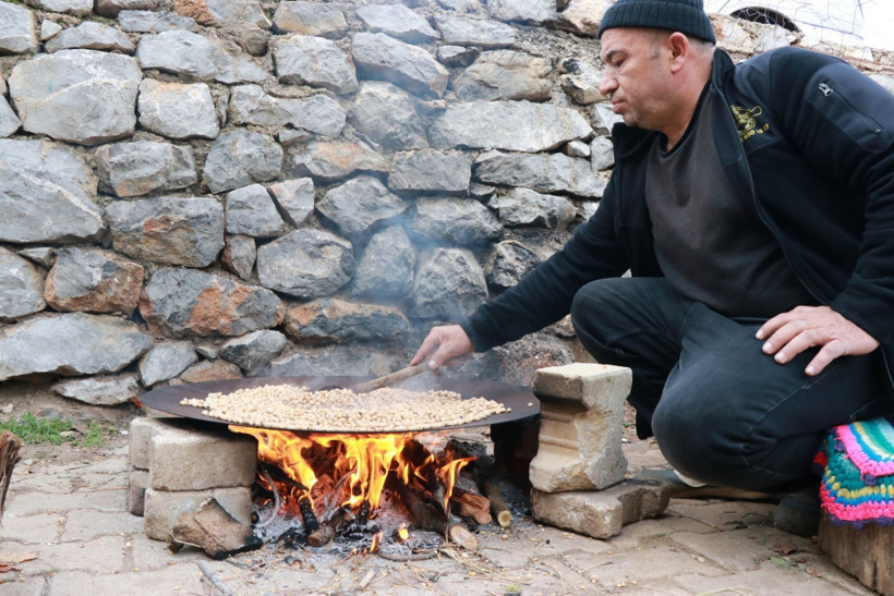 Köz ateşte 7 saat kavuruyor: Evliya Çelebi’nin de andığı lezzet